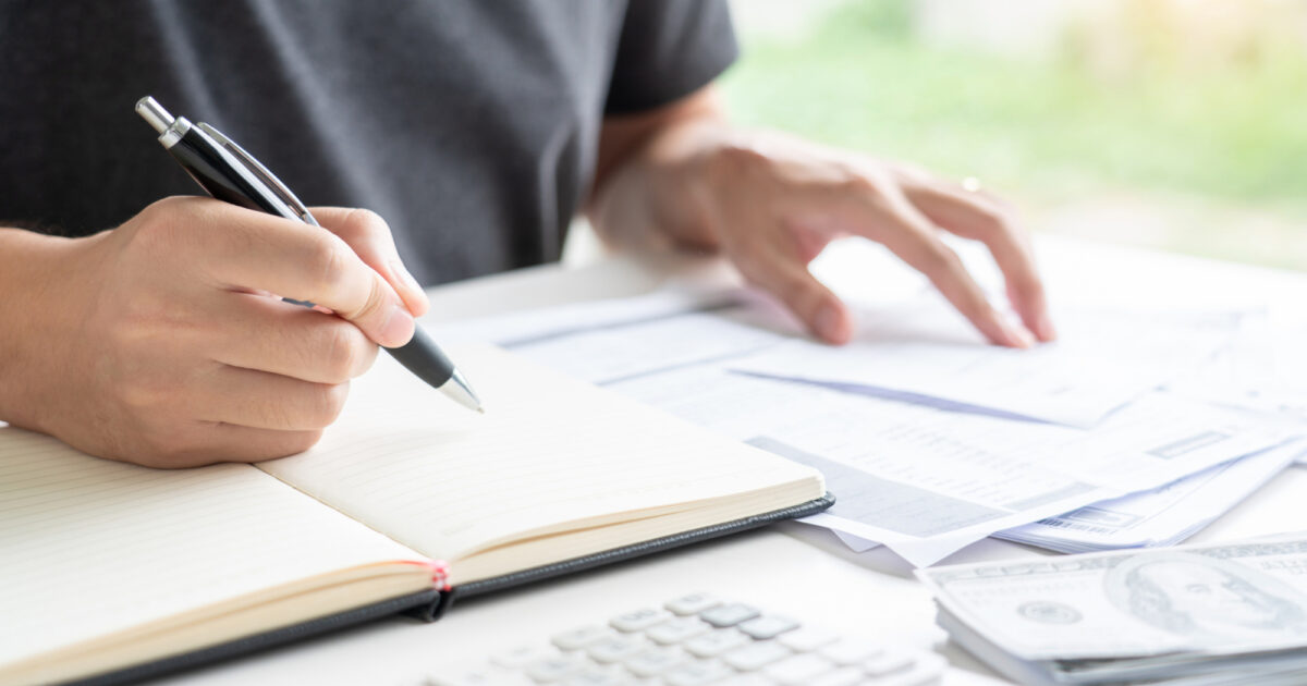 Washington Trust | The Pros and Cons of Multiple Savings Accounts